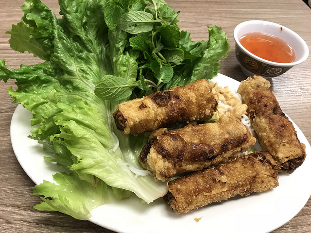 Chinatown: Dinner at Pho Broadway | The Minty